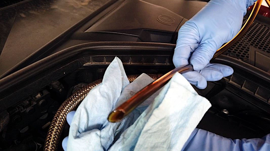 How to Change Engine Oil Fast – DIY Super Easy, Quick Oil Change using ...